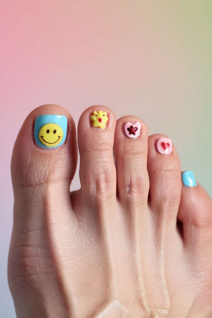 18 Creative Gel Toe Nails Designs – Trendy Toenail Nail Art